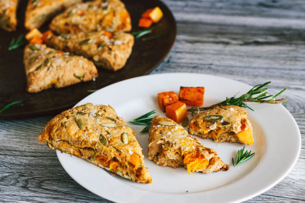 4 Ingredient Dark Chocolate Vegan Snickers Stuffed Dates – Another ...